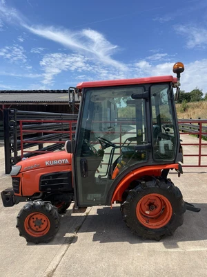 Kubota Compact Tractor Deals ⇒ Best Sales in UK | Dealsan
