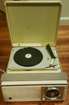 Hot Deals on Vintage Radiograms | Dealsan