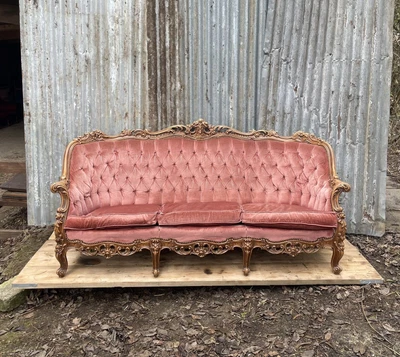 Queen Anne Chesterfield Sofa Deals ⇒ Best Sales in UK | Dealsan