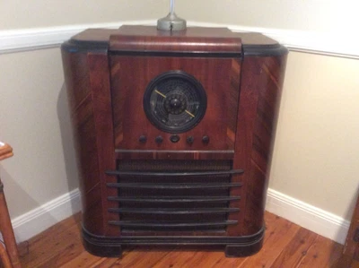 Hot Deals on Vintage Radiograms | Dealsan