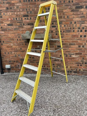 Fibreglass Step Ladders Deals ⇒ Best Sales in UK | Dealsan