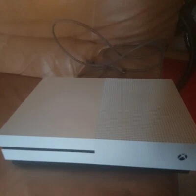 Xbox One S Deals ⇒ Best Sales in UK | Dealsan
