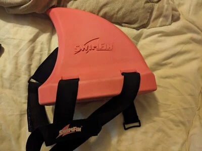 Shark Fin Swimming Deals ⇒ Best Sales in UK | Dealsan