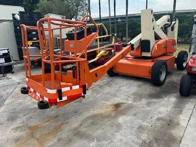 Best Articulating Boom Lift Deals | Dealsan