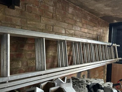 Triple Extension Ladders Deals ⇒ Best Sales in UK | Dealsan